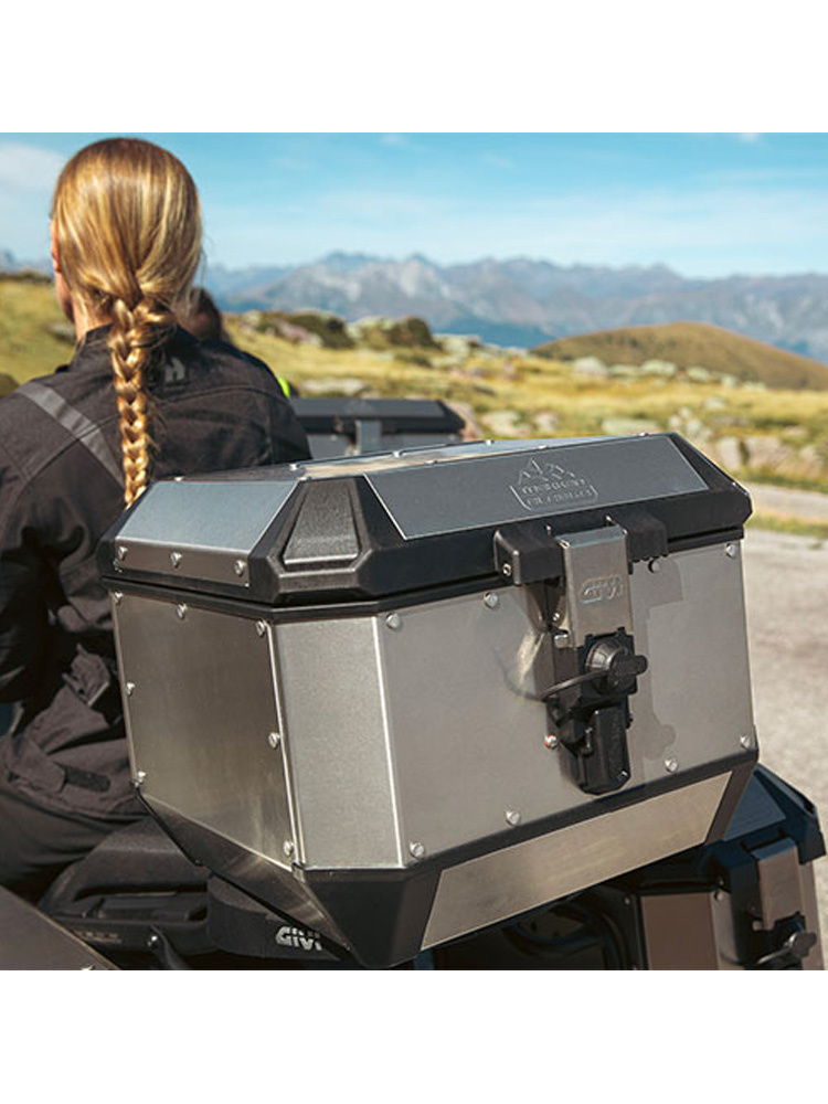 Aluminium top-case Givi Trekker Alaska (44L) srebrny 44 | TOP CASES ...