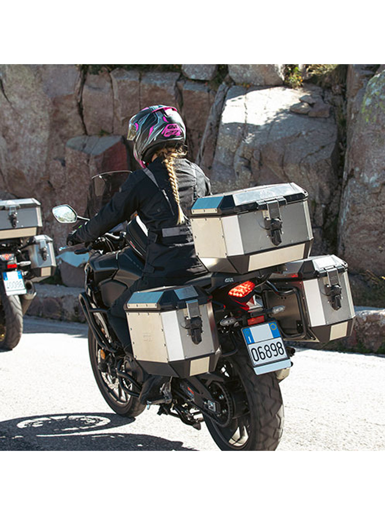 Aluminium top-case Givi Trekker Alaska (44L) srebrny 44 | TOP CASES ...